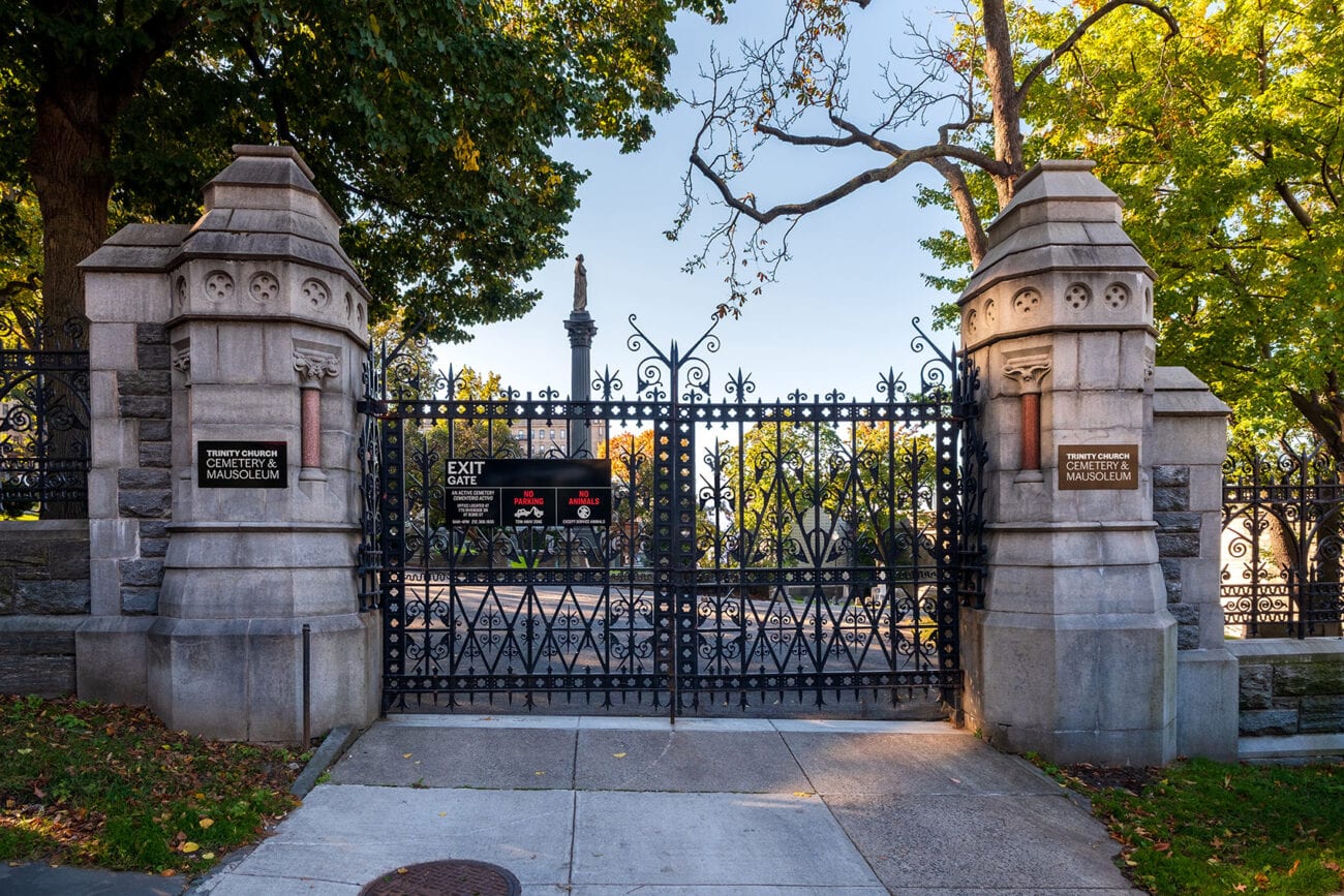 Trinity Church Cemetery & Mausoleum | Archigrafika: Graphics for ...